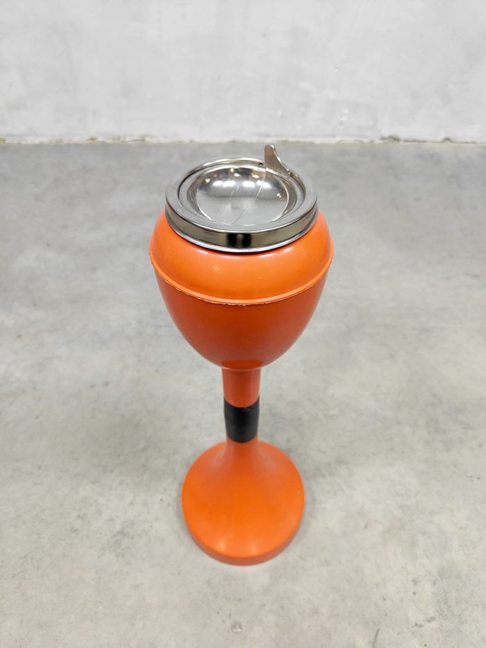 Retro plastic ashtray vintage asbak Italian sixties design | Bestwelhip