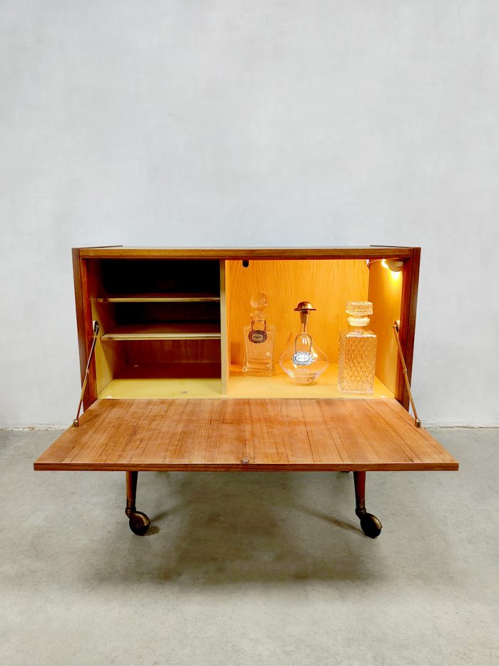 Vintage Scandinavian cocktail cabinet bar dranken kast tv kastje ...