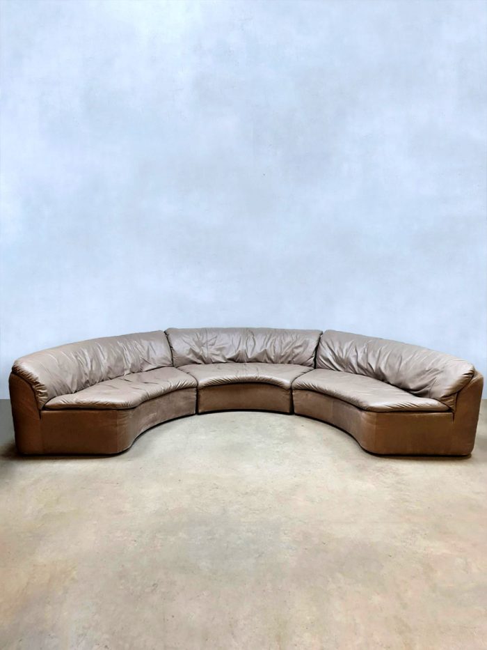 Vintage circular modular leather sofa | Bestwelhip