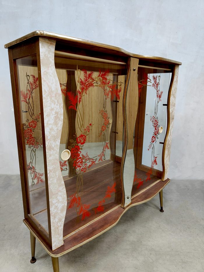 Vintage mirrored glass display cabinet vitrinekast ‘Wonderful Kitsch ...
