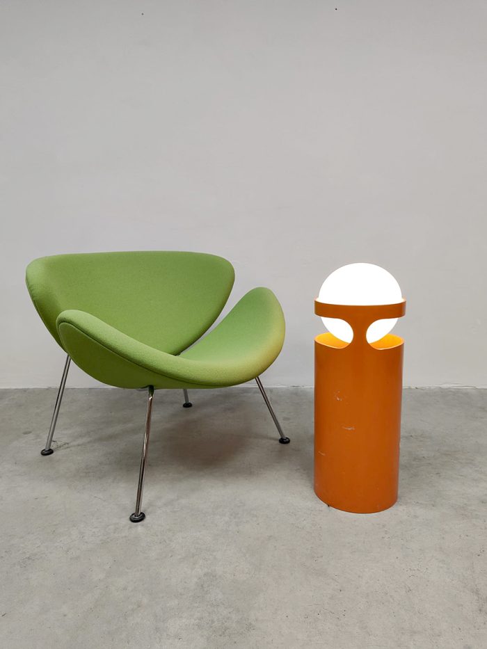 Vintage space age floor lamp ‘Funky orange’ | Bestwelhip