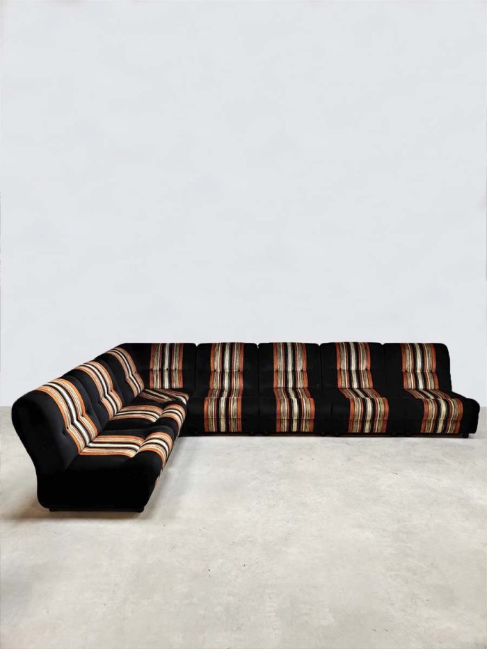 Vintage seventies modular sofa ‘Geometric lines’ | Bestwelhip