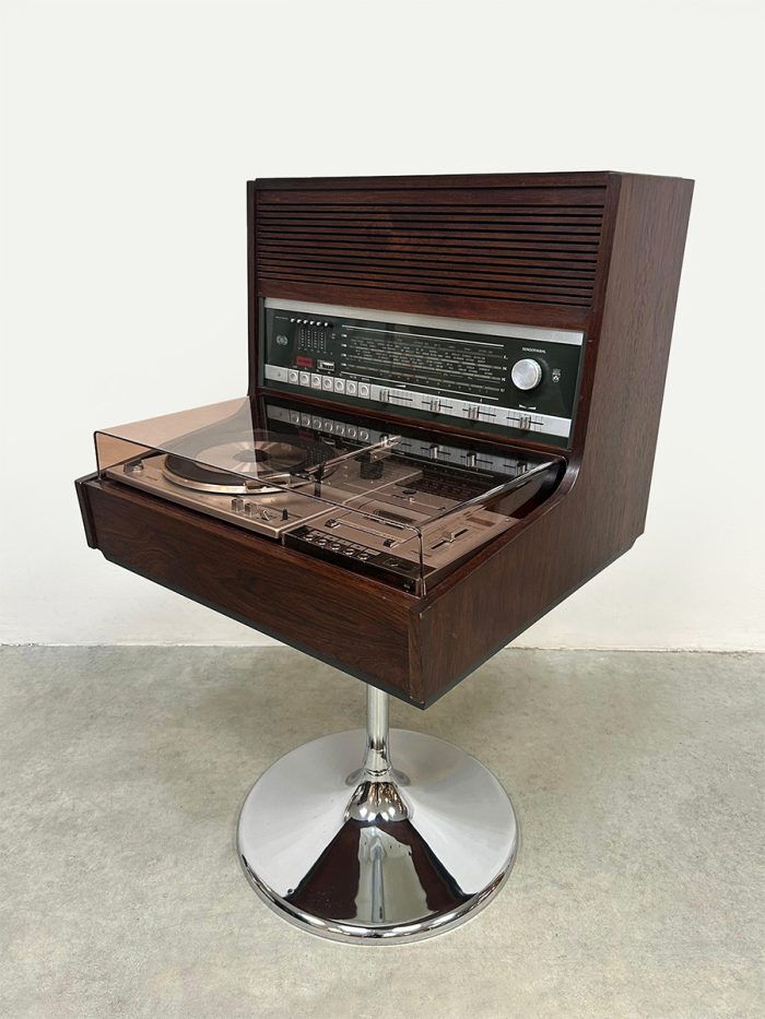 Vintage stereo turntable space age radio Rosita Commander | Bestwelhip